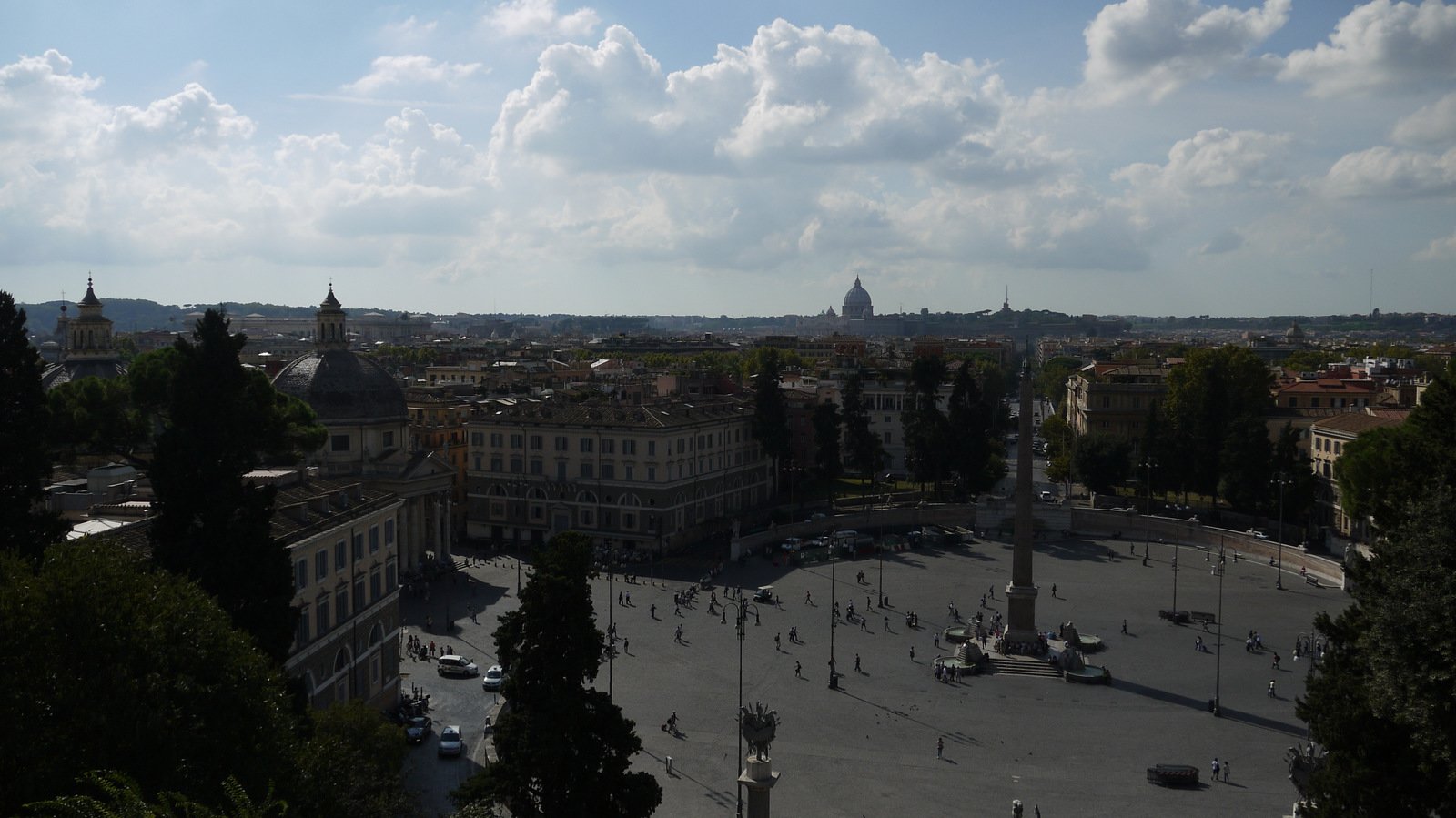 Self guided tour through Rome's piazzas